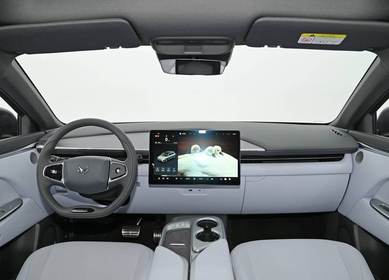 极狐阿尔法T5：同级别中唯一搭载800V高压平台的中型SUV_搜狐汽车_搜狐网