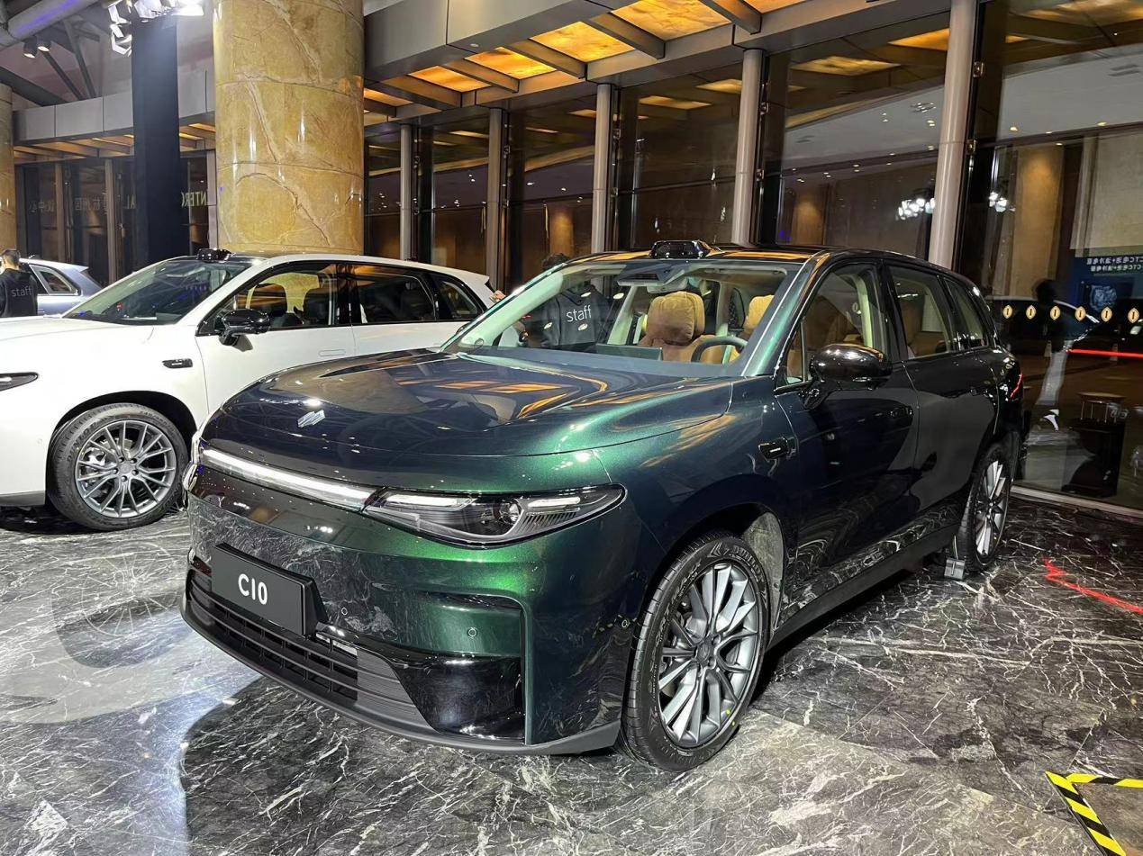 零跑C10预售15.18万起，配8295芯片+激光雷达，3月上市_搜狐汽车_搜狐网