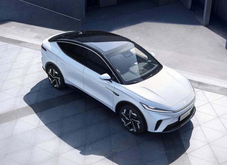 手握20万选智能SUV，小鹏G6和飞凡R7应该怎么选？_搜狐汽车_搜狐网