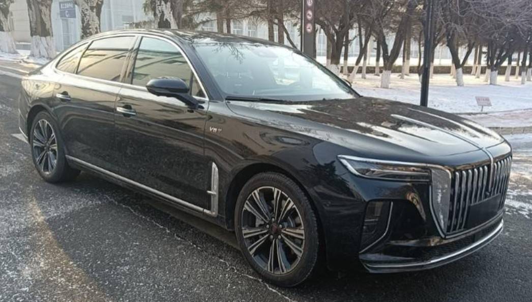 新款红旗H9实车曝光，外观霸气内饰豪华，提供多种动力可选_搜狐汽车_搜狐网