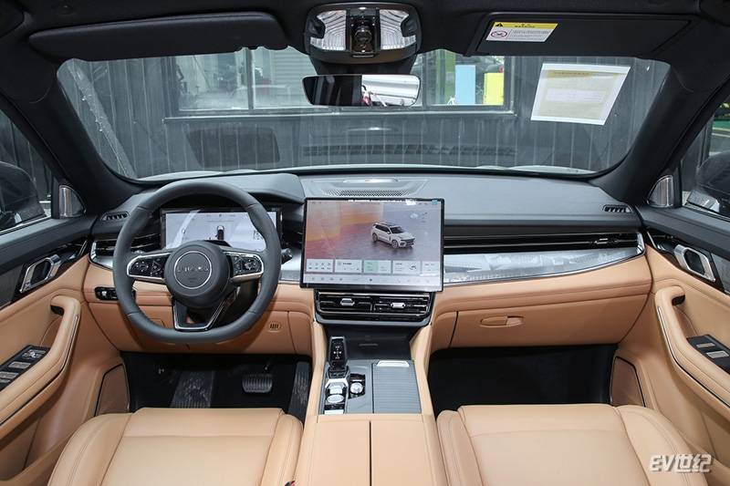 郭天王代言 买车送手机，新款领克09EM-P上市售30.78万元起_搜狐汽车_搜狐网