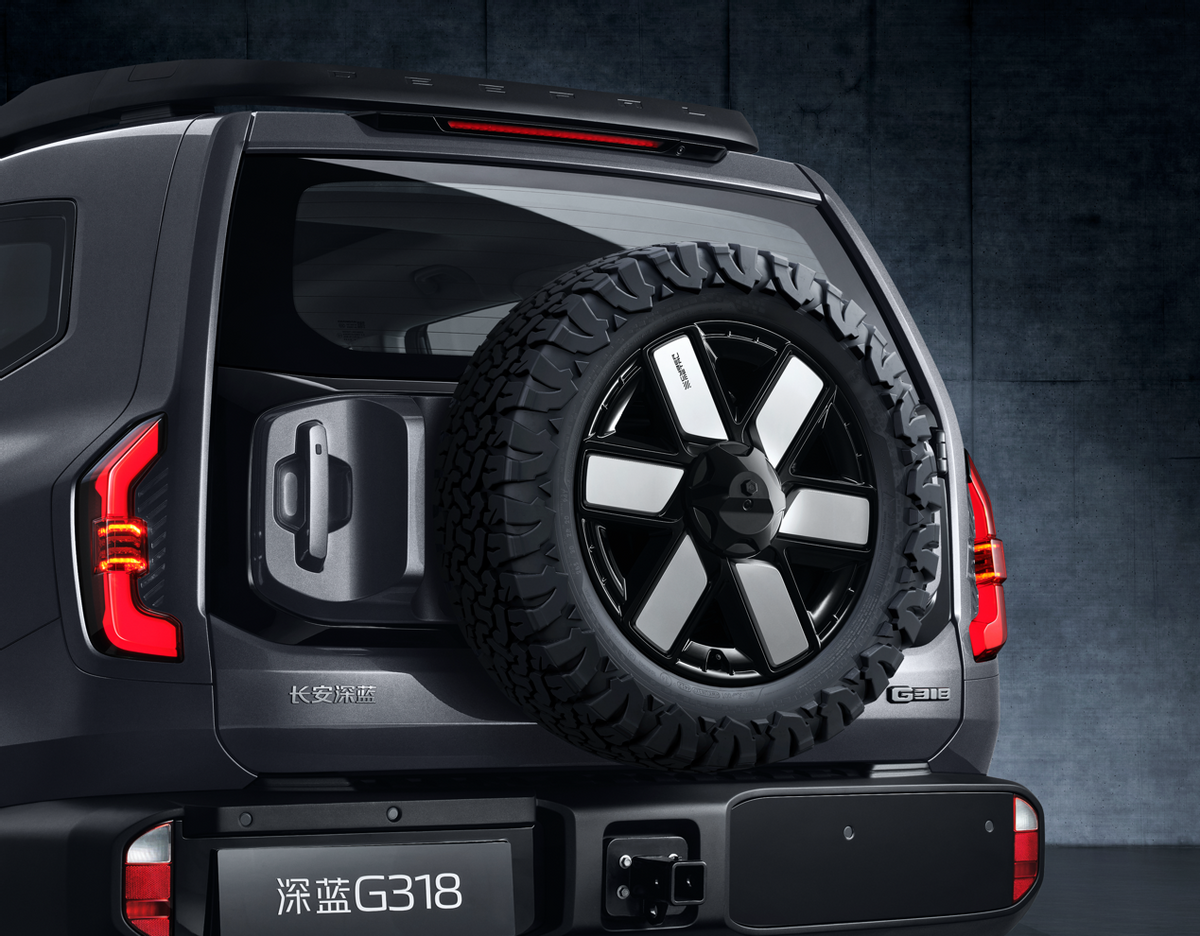 绿色硬、派银色科技、深灰色霸气，深蓝G318实拍图曝光，拉满期待值_搜狐汽车_搜狐网
