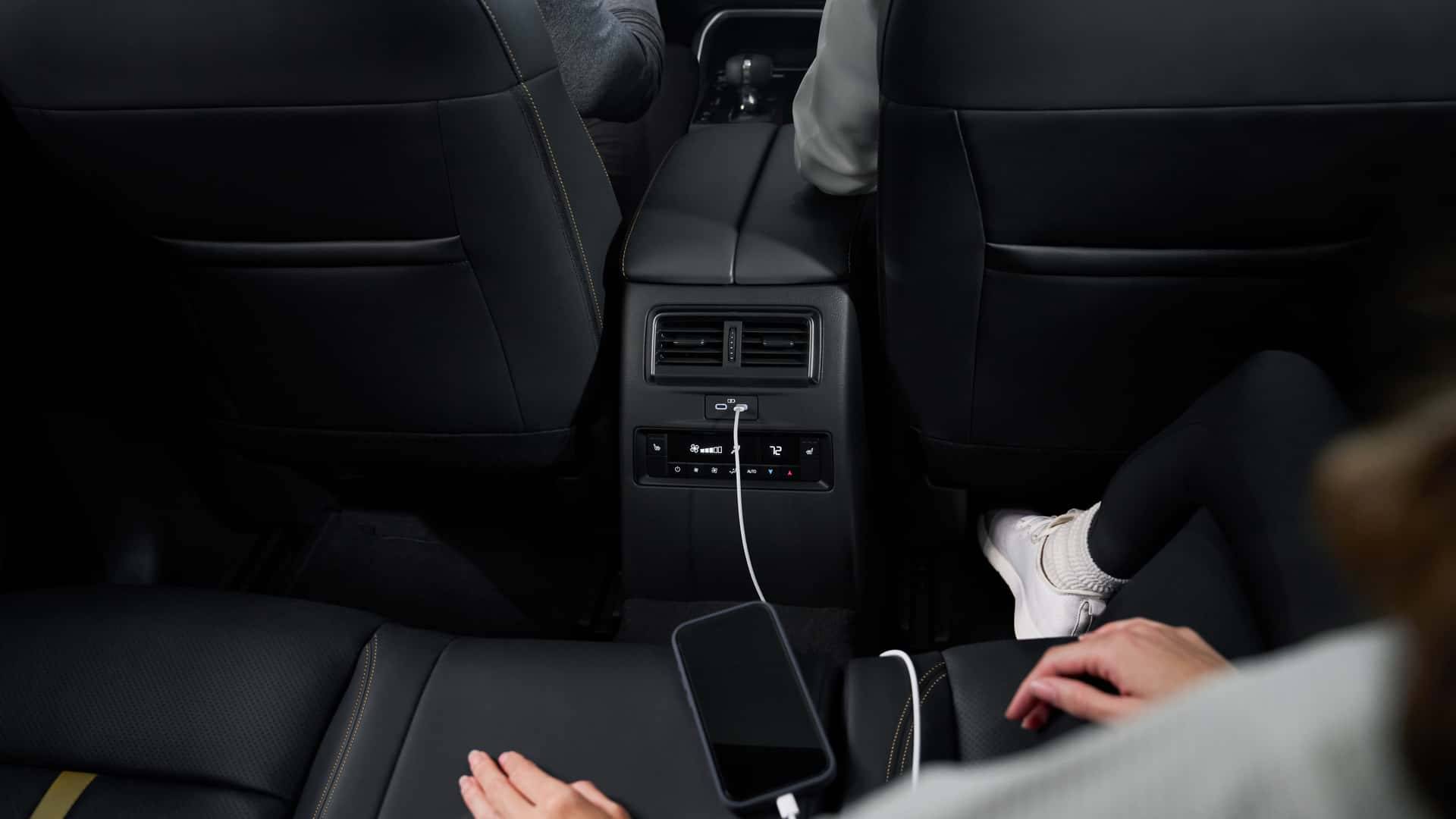 三排变五座，豪华定位依旧，马自达CX-70官图发布_搜狐汽车_搜狐网