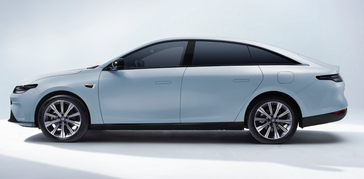 冬季购车热选：不愁续航，深蓝SL03 VS零跑C01_搜狐汽车_搜狐网