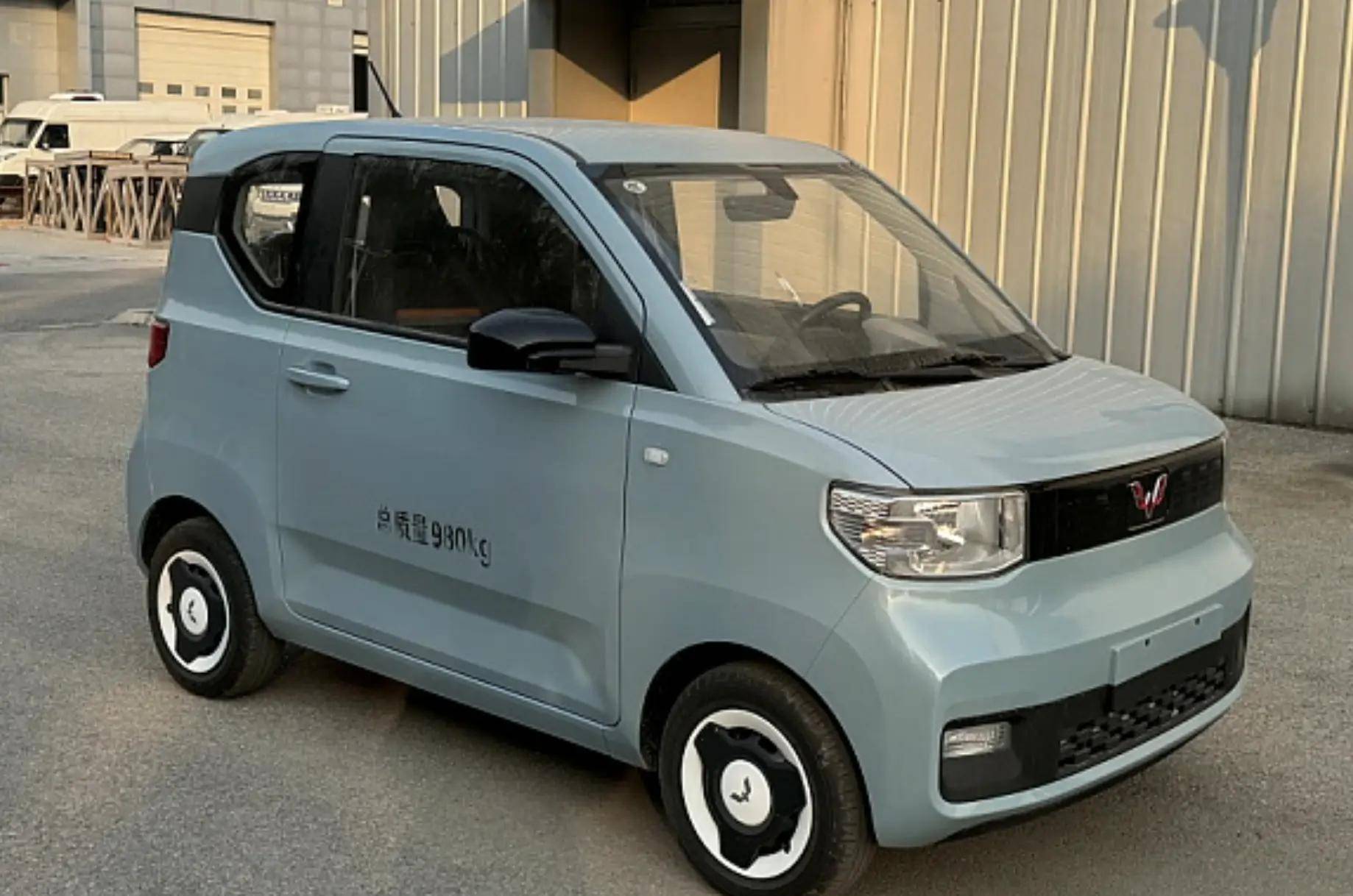 五菱宏光MINIEV福祉车亮相！120公里续航 基础版售价3.28万元_搜狐汽车_搜狐网