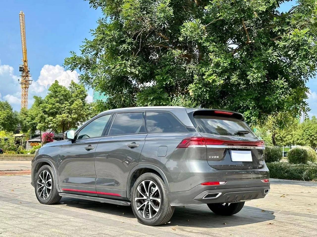 8万惊爆价！5座/7座任选，1.5T+7DCT狂飙188马力，中型SUV劲敌_搜狐汽车_搜狐网