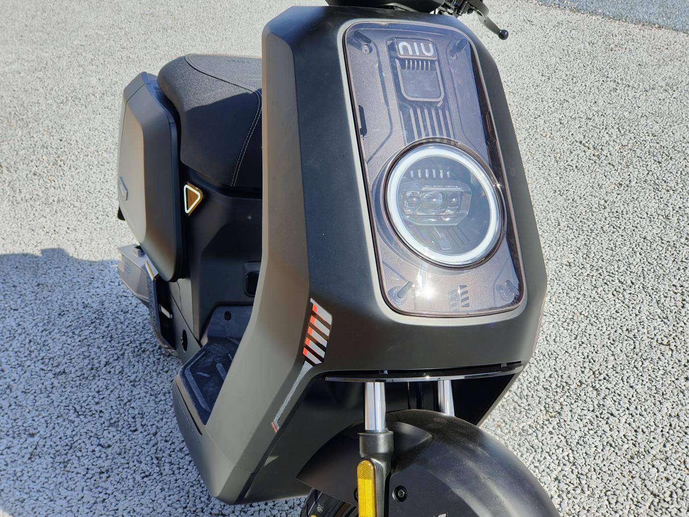 时尚先锋设计遇上顶级配置，小牛NXT"黑科技"有多牛？_搜狐汽车_搜狐网