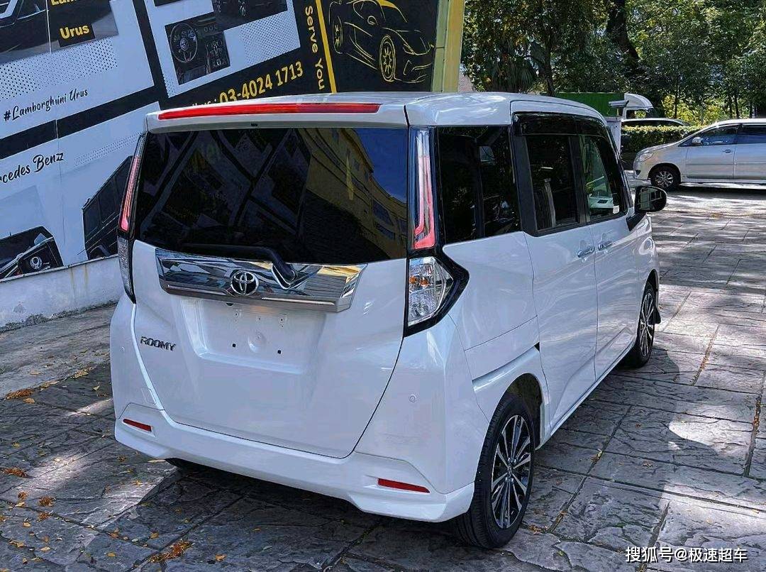 丰田K-car要来啦？街头实拍ROOMY，方盒子造型+侧滑门，实用为主_搜狐汽车_搜狐网