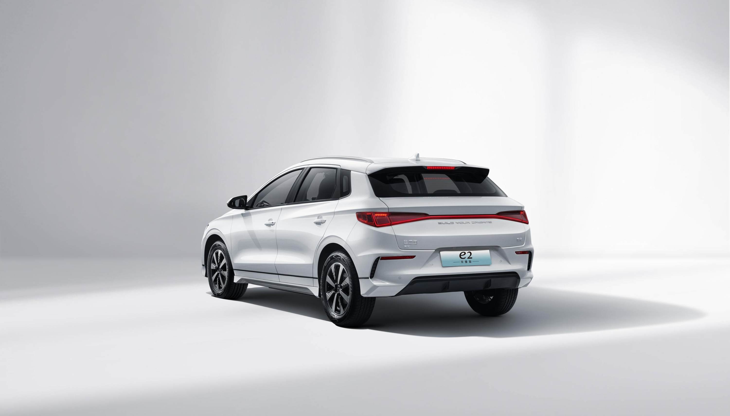 比亚迪e2荣耀版上市：8.98万起售，续航405km标配快充_搜狐汽车_搜狐网