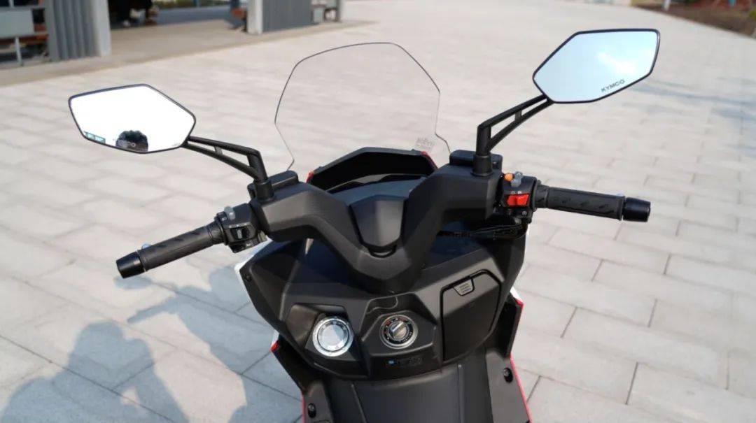 光阳出招，16660元水冷四气门动力—Racing H150静态评测_搜狐汽车_搜狐网