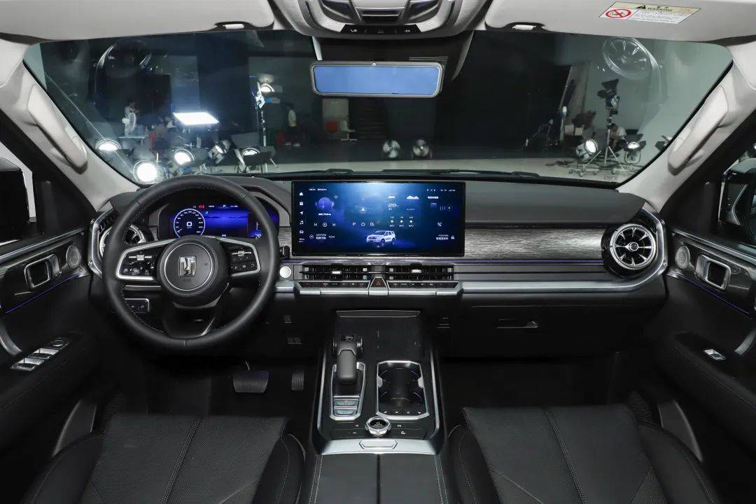 仰望U8同款原地掉头！深蓝G318对飙坦克400，谁才是真越野？_搜狐汽车_搜狐网