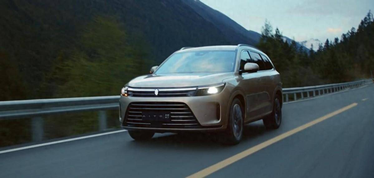 豪华中大型SUV之争 问界M7凭什么跑赢理想L7_搜狐汽车_搜狐网