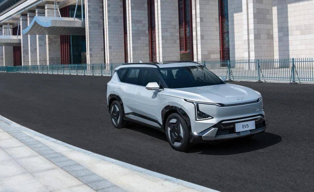 合资纯电SUV再迎“黑马”， 起亚EV5 720长续航版续航超700km！_搜狐汽车_搜狐网