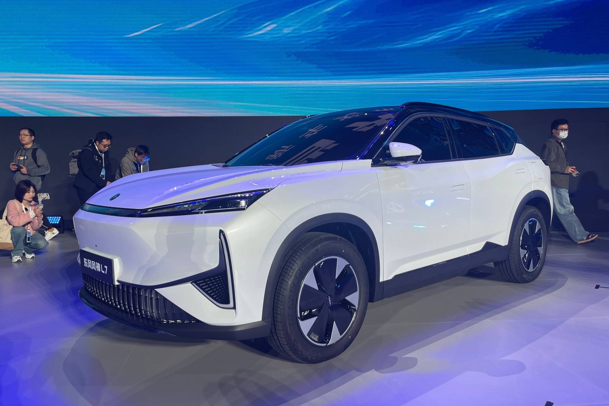 东风风神发布全新马赫混动技术 首款混动车L7亮相_搜狐汽车_搜狐网