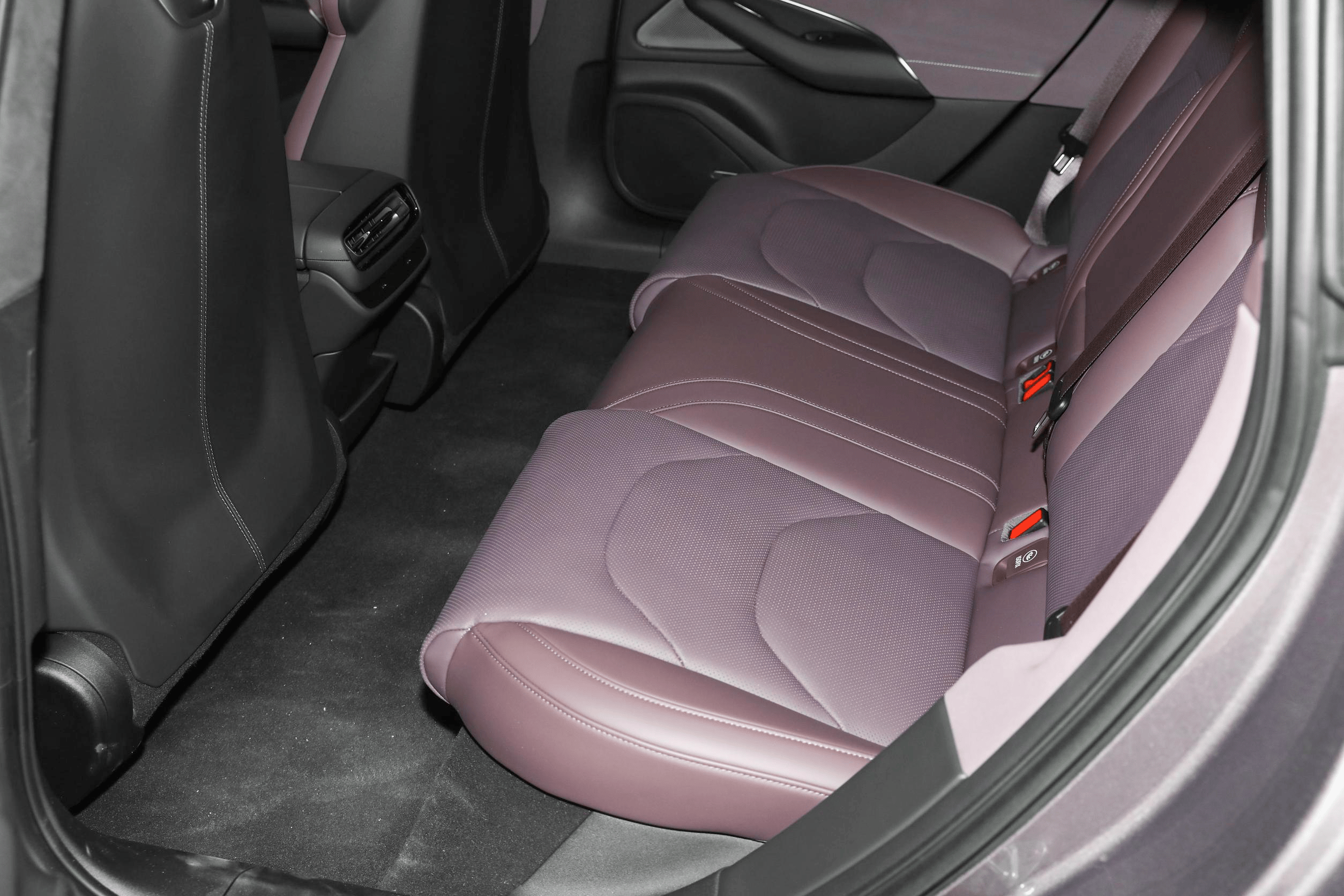 极氪出招了，007推新款，硬刚小米SU7！_搜狐汽车_搜狐网