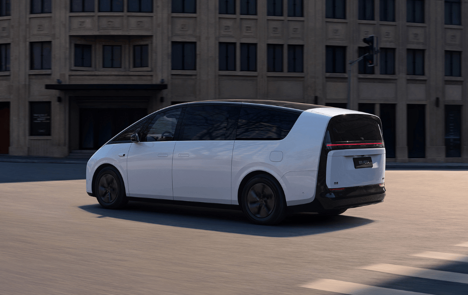 理想MEGA强势杀入MPV三月销榜前十，L7/8/9零售销量实现平稳增长_搜狐汽车_搜狐网