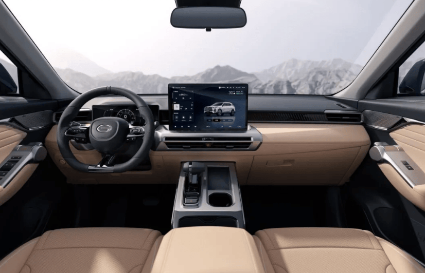 10万级首选的家用SUV，长近4.7m，标配8气囊+L2，油耗6.8L_搜狐汽车_搜狐网