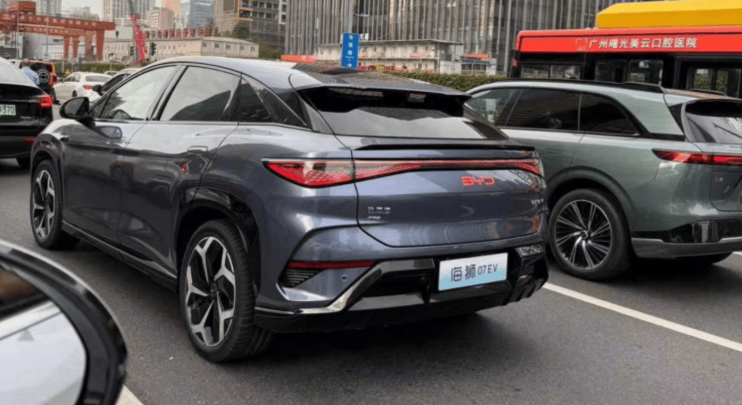 配天神之眼+云辇-C，海狮07 EV实车现身，宋L最大对手来了_搜狐汽车_搜狐网