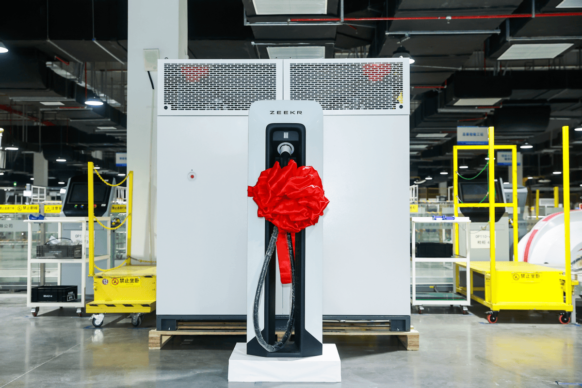 分钟级充电时代拉开序幕，威睿能源首套800kW极充V3正式下线_搜狐汽车_搜狐网