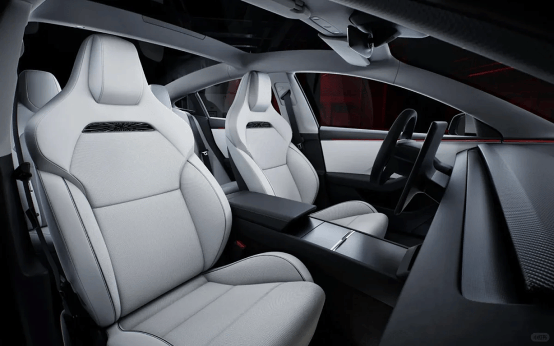 Model 3 高性能版外观一看就“不好惹”！专业媒体：没有赛车手能拒绝它的设计_搜狐汽车_搜狐网