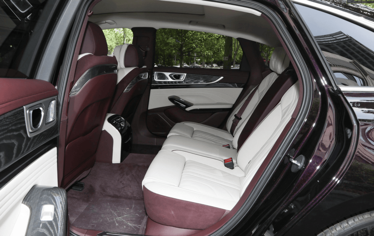 不是买不起奔驰E级和奥迪A6L，而是新红旗H9更有性价比_搜狐汽车_搜狐网