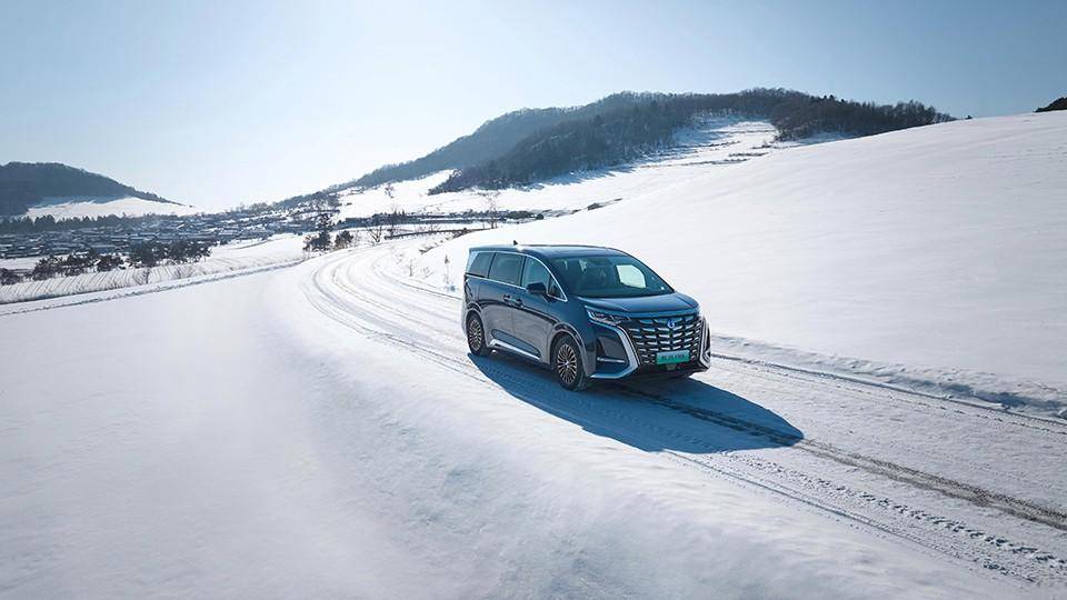 GL8插混将改变MPV格局，油电同价后，燃油MPV卖不动？_搜狐汽车_搜狐网