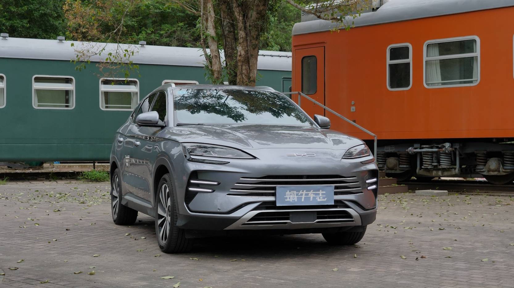 宋PLUS DM-i和零跑C11增程版以及奇骏超混电驱三选一，哪一个好？_搜狐汽车_搜狐网