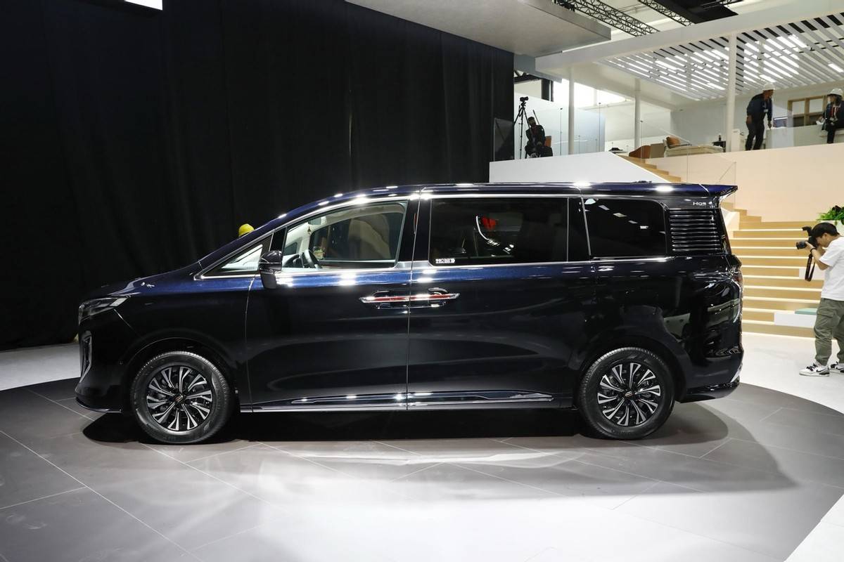 商务接待选奔驰V级、别克GL8，还是红旗HQ9 PHEV？答案来了_搜狐汽车_搜狐网