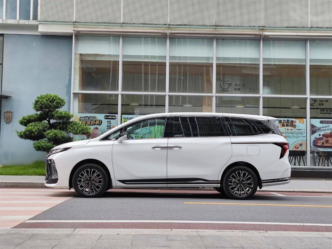 20万级MPV大杀器，星海V9上演降维打击_搜狐汽车_搜狐网