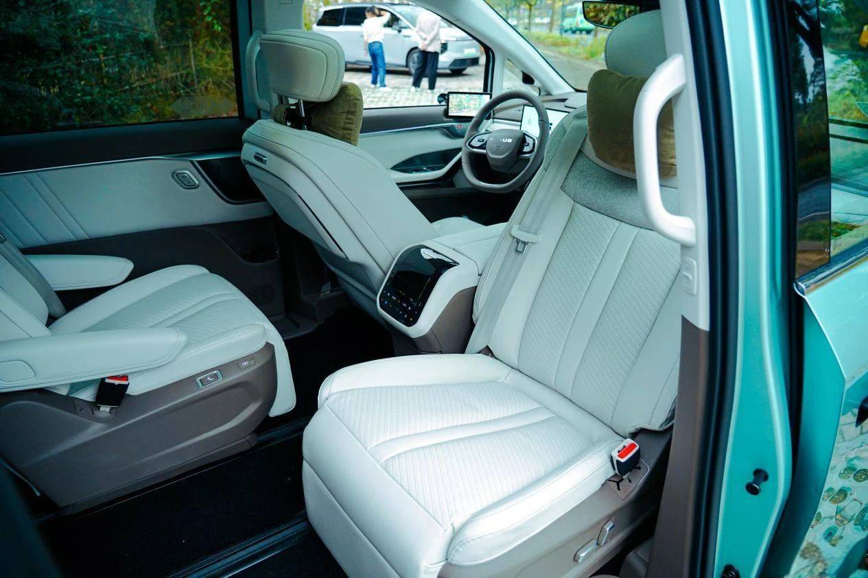 上汽紧急推出两款新车，帮助GL8收复失地_搜狐汽车_搜狐网