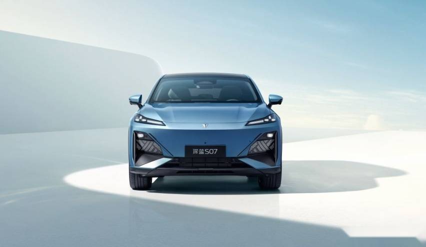 20万内首搭华为智驾SUV 深蓝S07上市14.99万元起_搜狐汽车_搜狐网