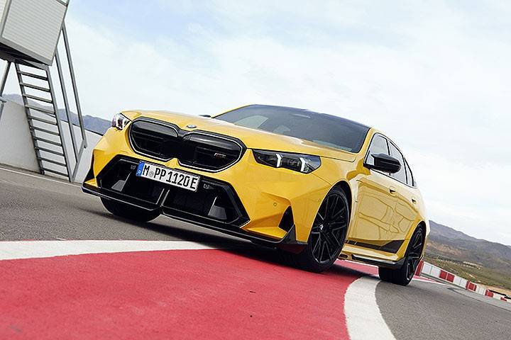 新宝马M5已经够强了，改装版本一下到next level_搜狐汽车_搜狐网