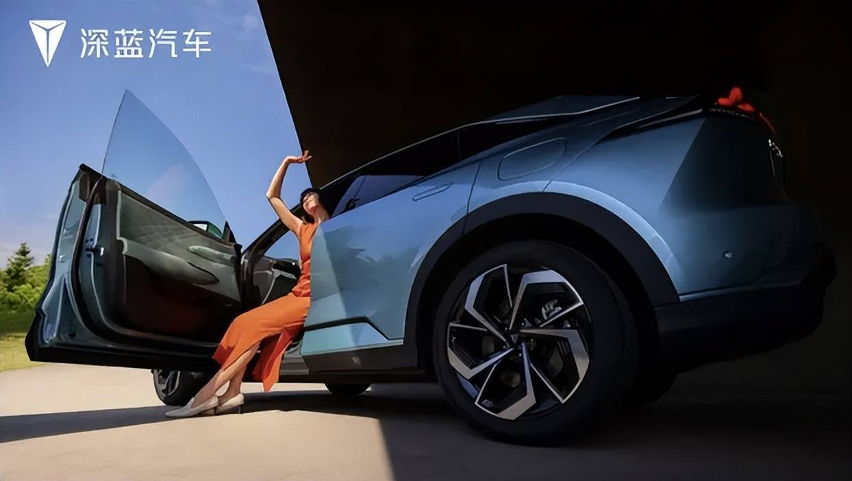 科技新主流SUV，14.99万起售的深蓝S07，精准对接满足用户新需求_搜狐汽车_搜狐网