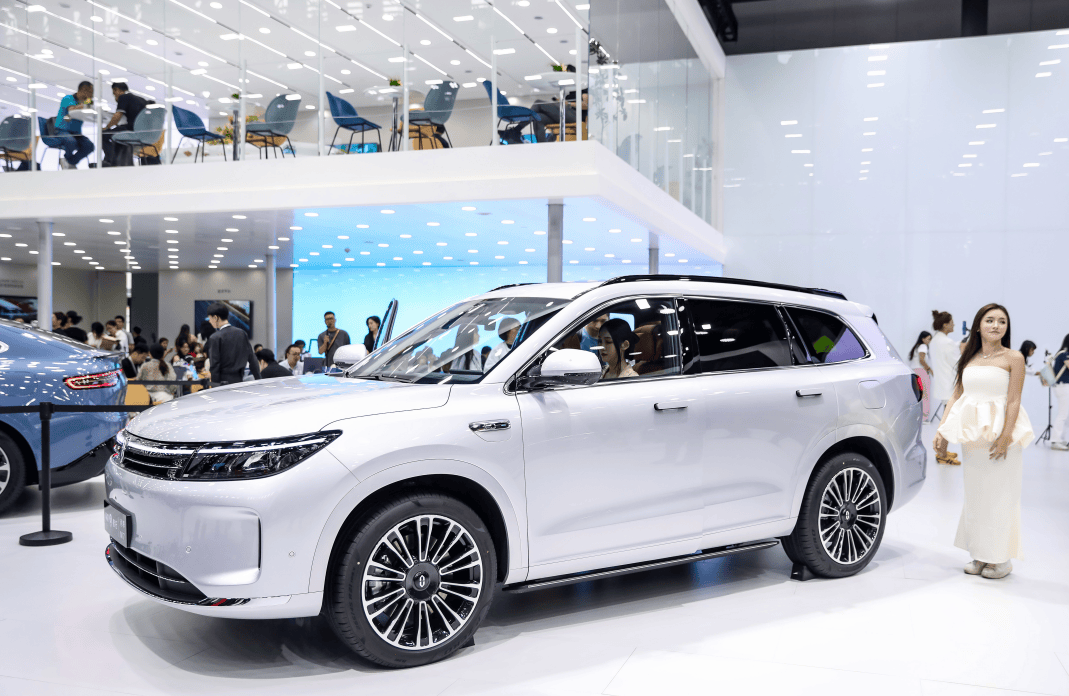 48小时问界新M7大定破6000台 问界成都车展再成焦点_搜狐汽车_搜狐网