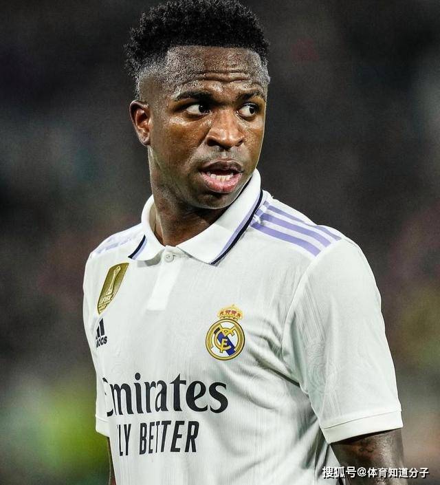 矮子里拔将军！24岁维尼修斯将夺得金球奖？网友：历史最水金球奖_的结果_马卡报_足坛