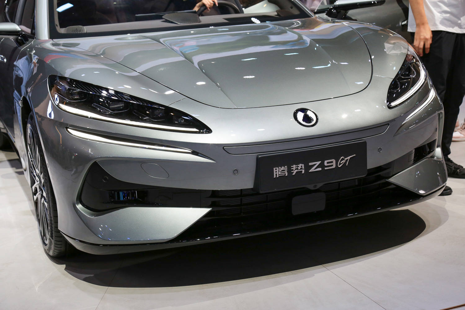 2024天津车展：腾势Z9GT公开亮相_搜狐汽车_搜狐网