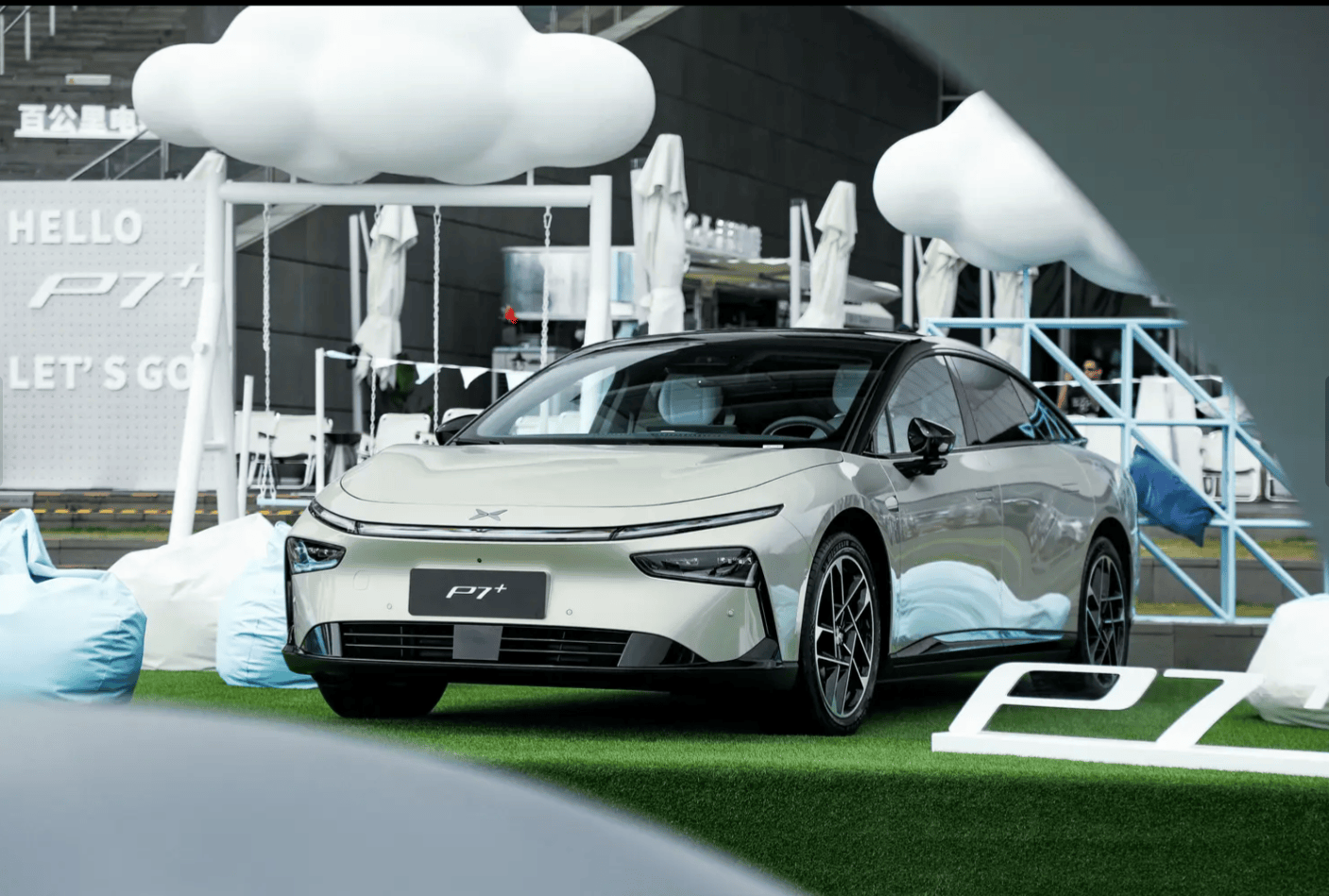 小鹏P7+首发亮相，与小米SU7、Model 3组成电动三剑客_搜狐汽车_搜狐网