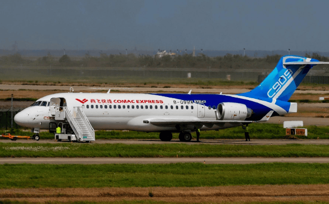 ARJ21正式更名C909，中国商飞再添一员猛将！_民航机_我国_飞机的