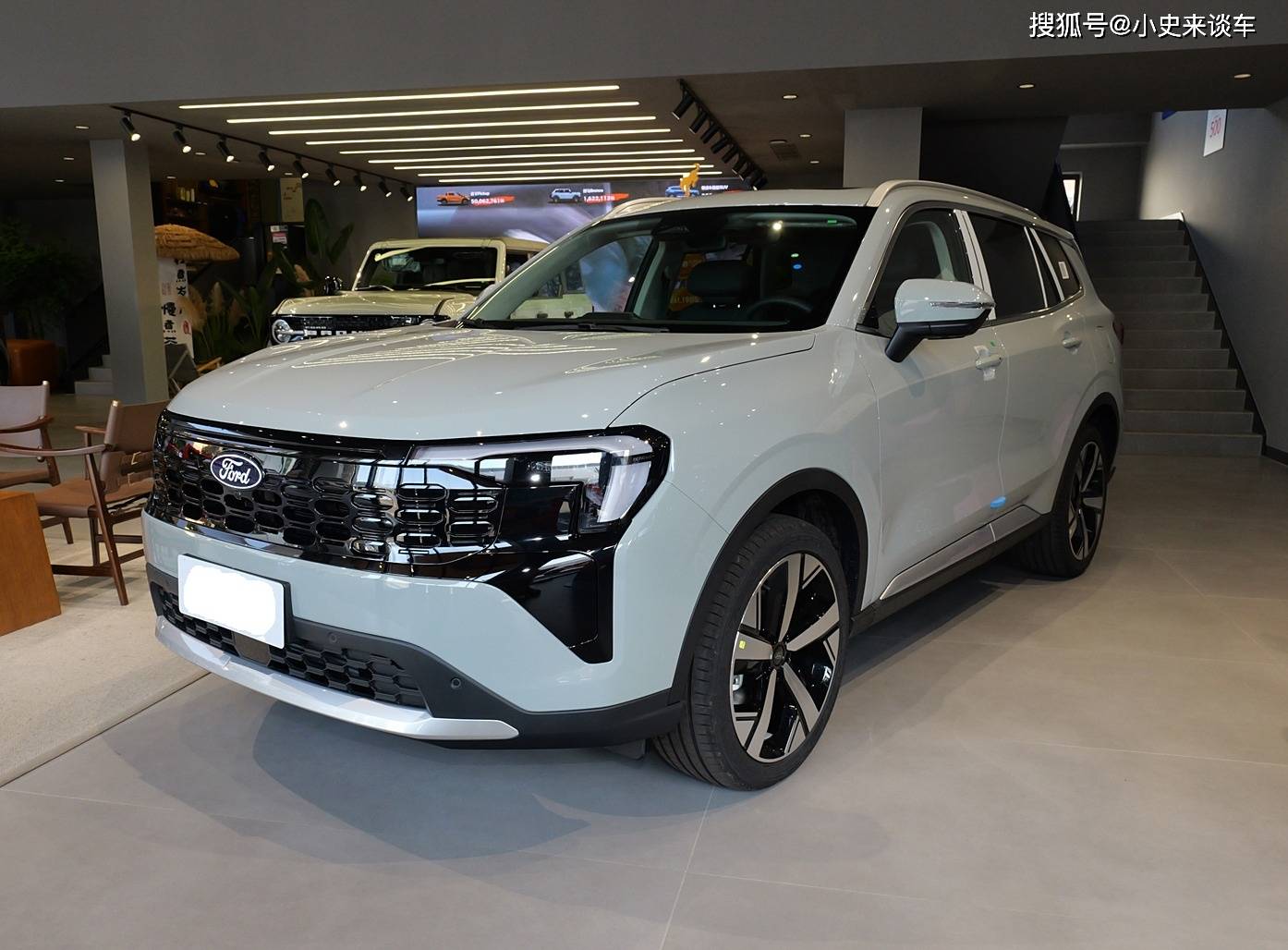 福特全新中型SUV到店！12.68万起售，标配24.6寸一体屏+8155芯片_搜狐汽车_搜狐网