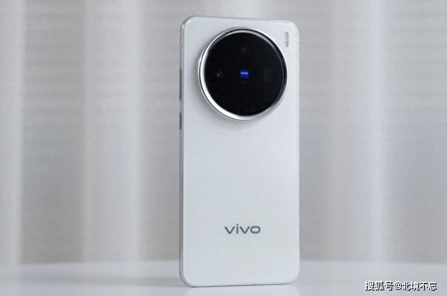 vivo X200、X200 Pro、X200 Pro mini哪款值得买？参数配置对比_屏幕_手机_系列