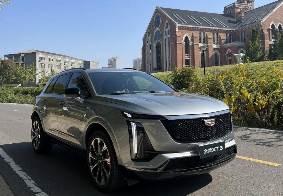 试驾新XT5：比GLC强得多价格还低出10万，难怪网友说还是美系车良心_搜狐汽车_搜狐网