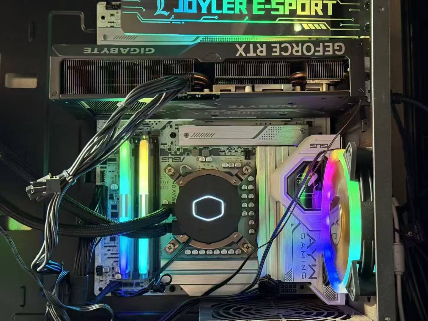 EG异极北极星金印V5 ROG联名内存亮相Intel与ASUS主板线下体验活动_硬件_性能_Ultra