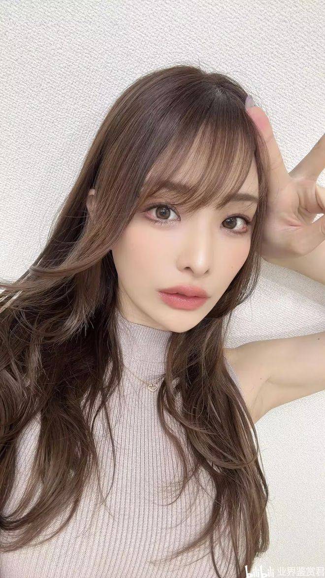 老师精选67— 脖子以下全是腿，人美声甜还有110公分大长腿的女神—佐野由真_角色_工作_挑战