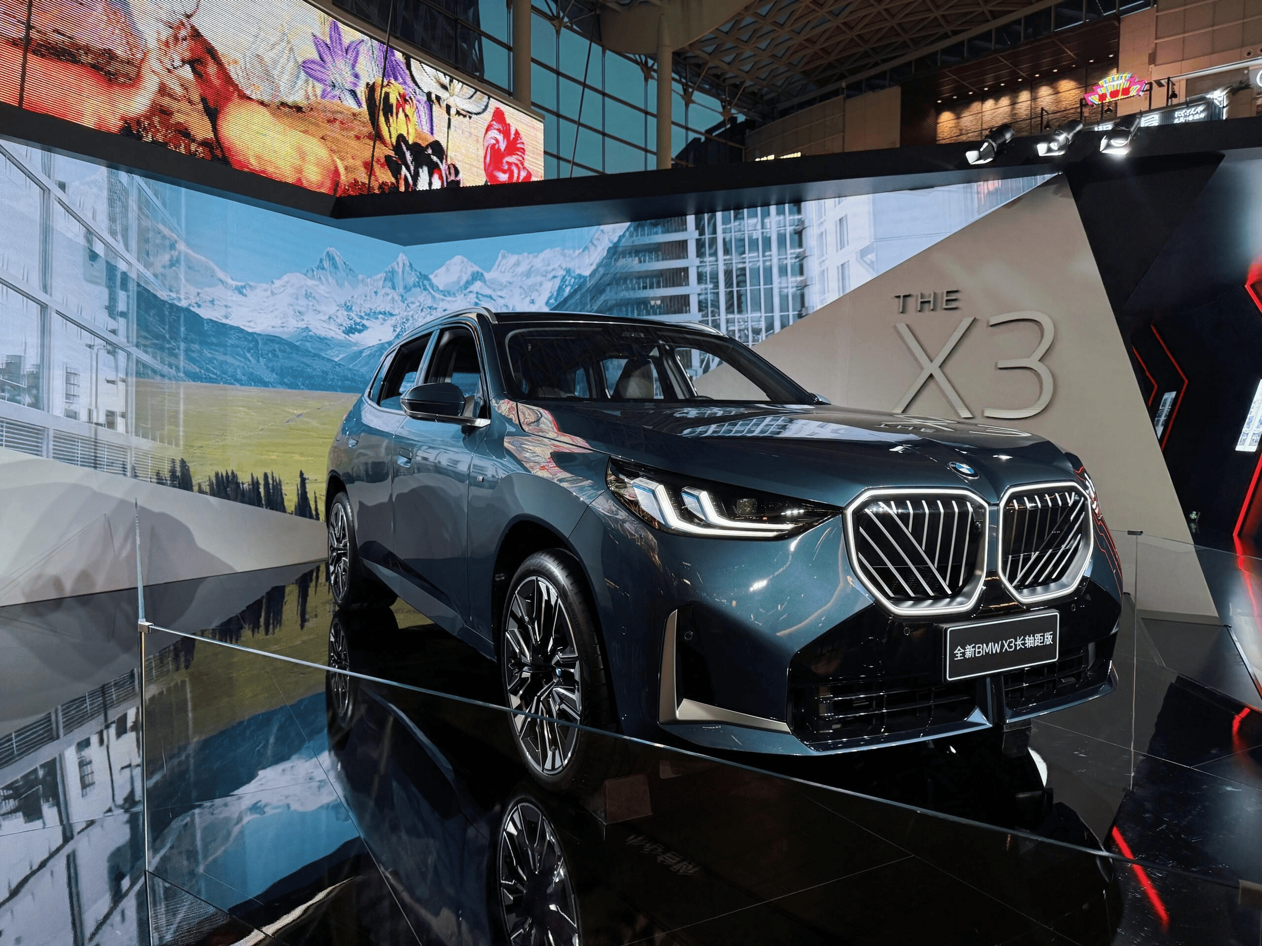 全新宝马X3L实车到店，长近4米9+全景星轨天幕，配双联屏+258马力_搜狐汽车_搜狐网