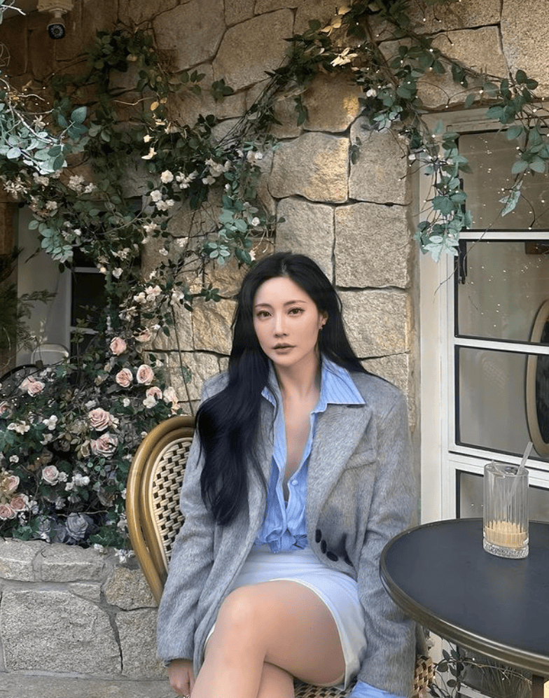 韩国健身少妇！SSS级超模身材，谁不迷糊啊！_Woo_Helen_时尚