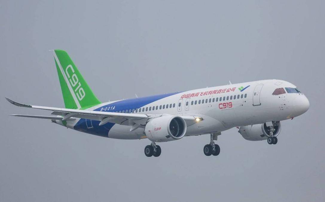 中国C919客机将进入世界市场，美国却不发适航证，我国该如何解决_飞机_民航_飞行