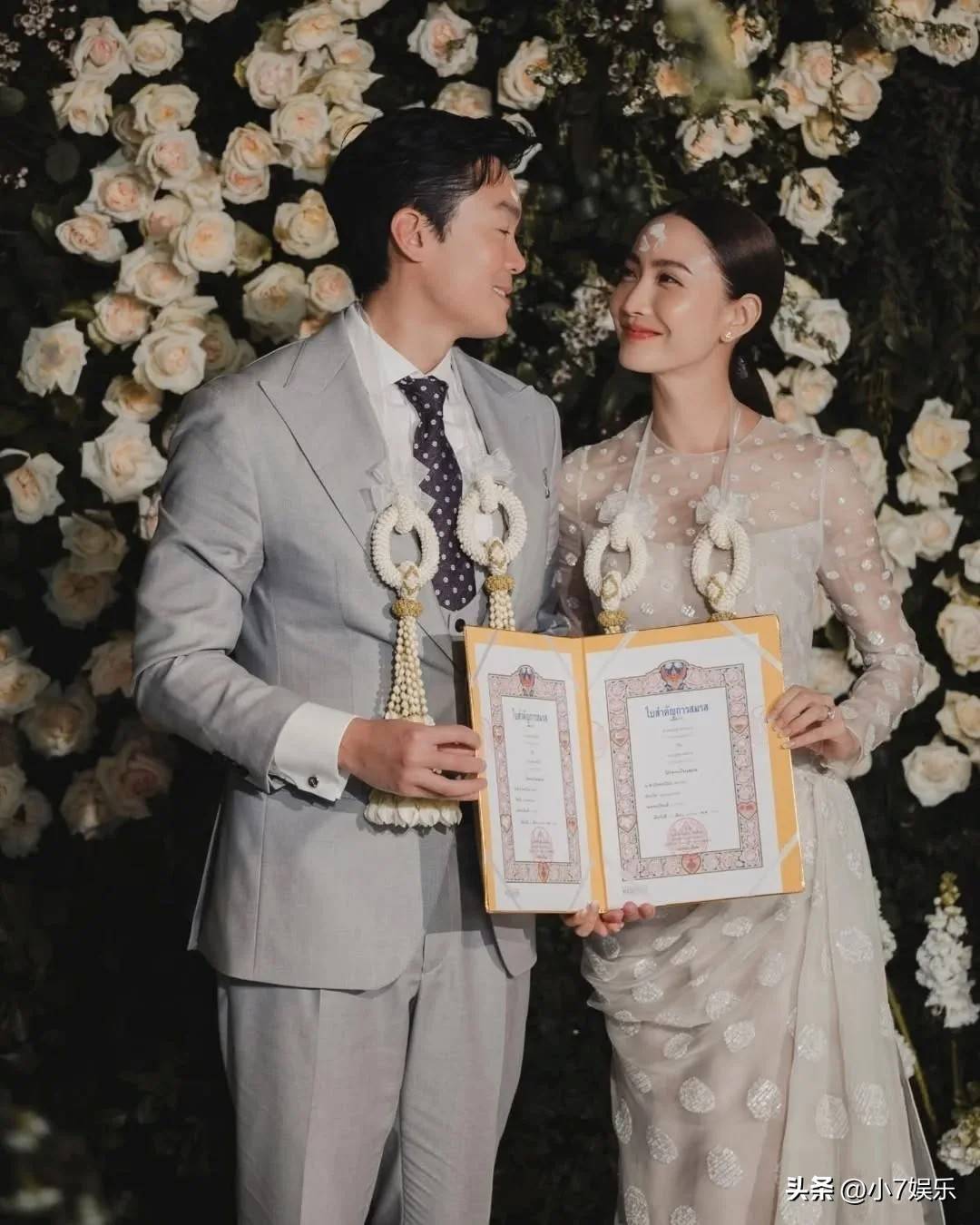 泰星Taew今天举办泰式婚礼，嫁给现实版名门绅士成为百亿儿媳_Pranai_新郎_Woonsen