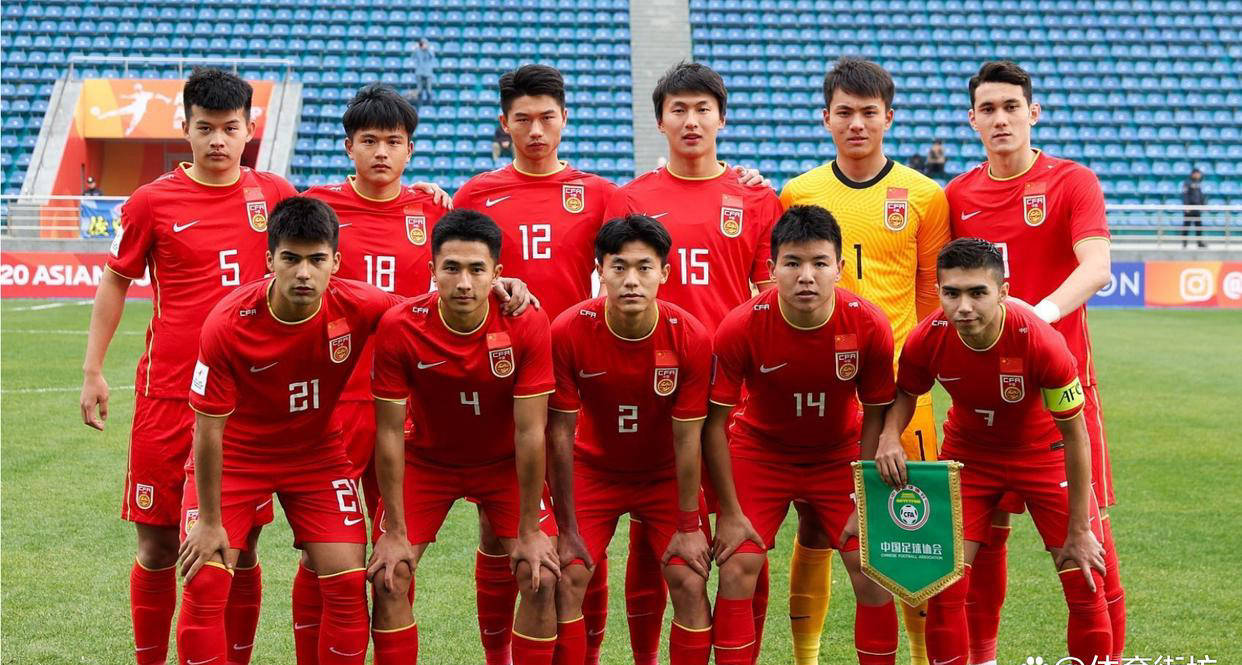 CCTV5直播，中国U20男足开门红战卡塔尔队，王钰栋、依木兰领衔先发_比赛_热身赛_足球