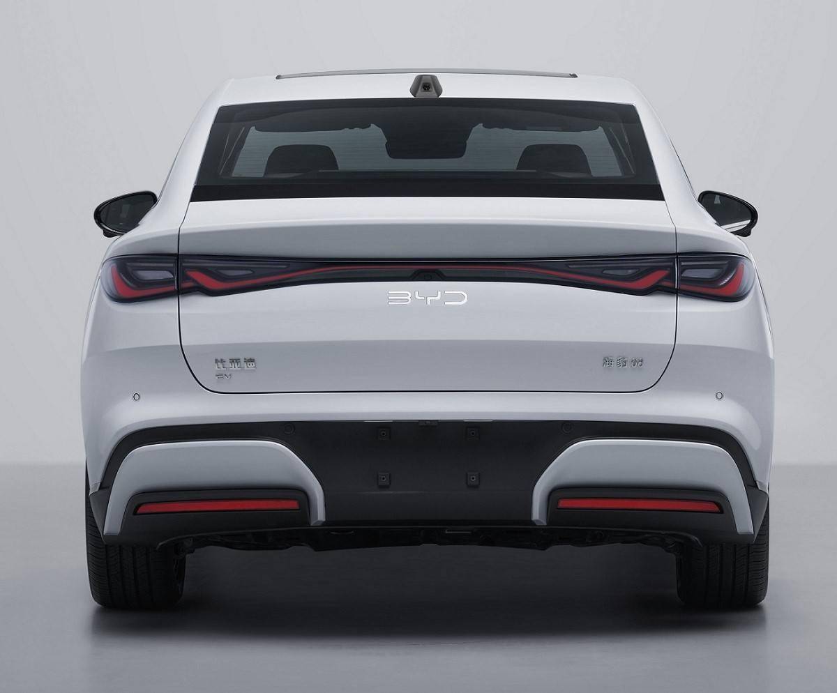 比亚迪海豹06 EV现身工信部目录，双版本电动机可选_搜狐汽车_搜狐网