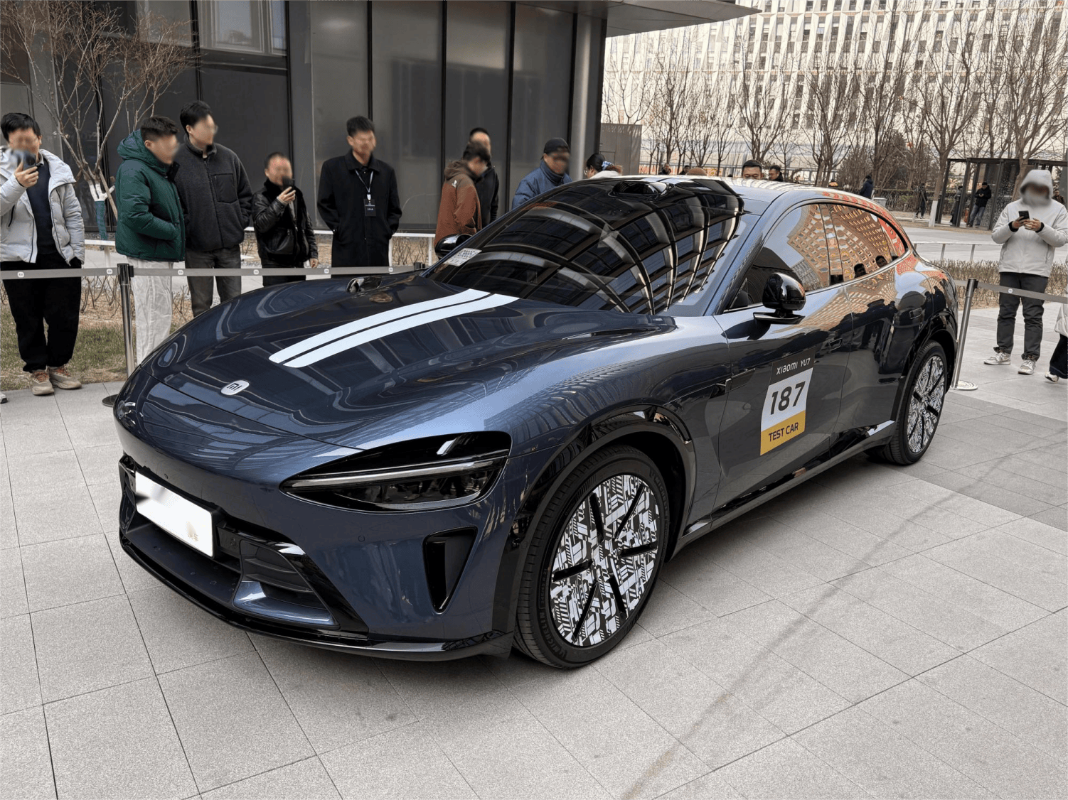 破百仅需 3.2 秒，小米 YU7 实车首拍，焕新Model Y最大对手登场_搜狐汽车_搜狐网